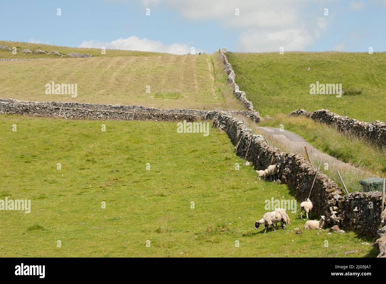 Kirkby Malham Craven Yorkshire Dales England Stock Photo - Alamy