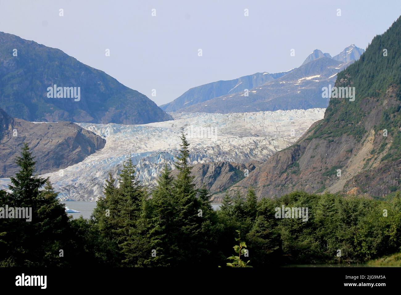June at the Mendenhall Glacier, Juneau, Alaska, USA Stock Photo - Alamy