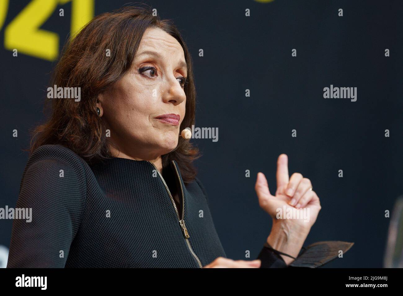 Singer luz casal hi-res stock photography and images - Alamy