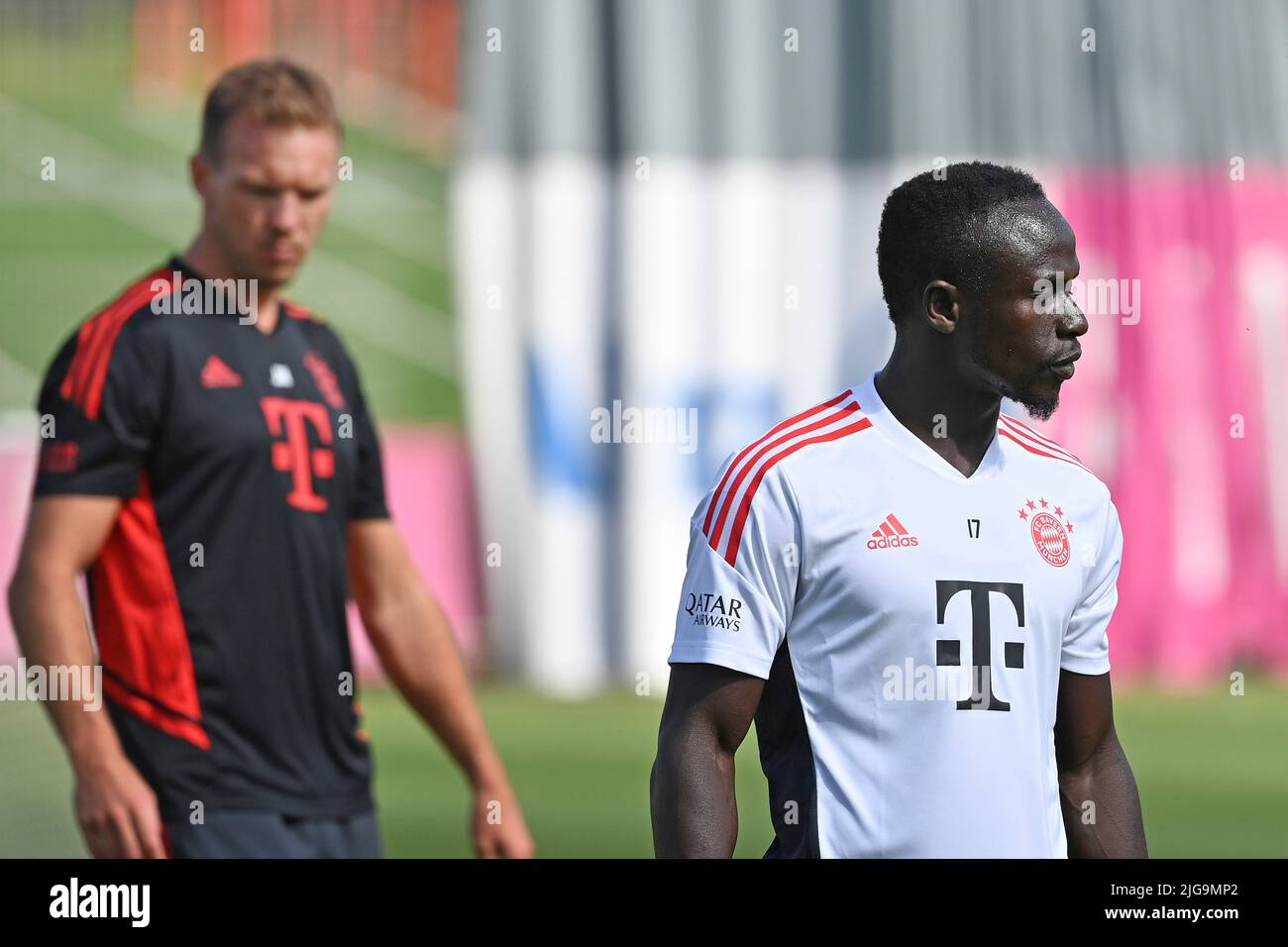 Sadio mane 2022 training bayern munich hi-res stock photography and ...