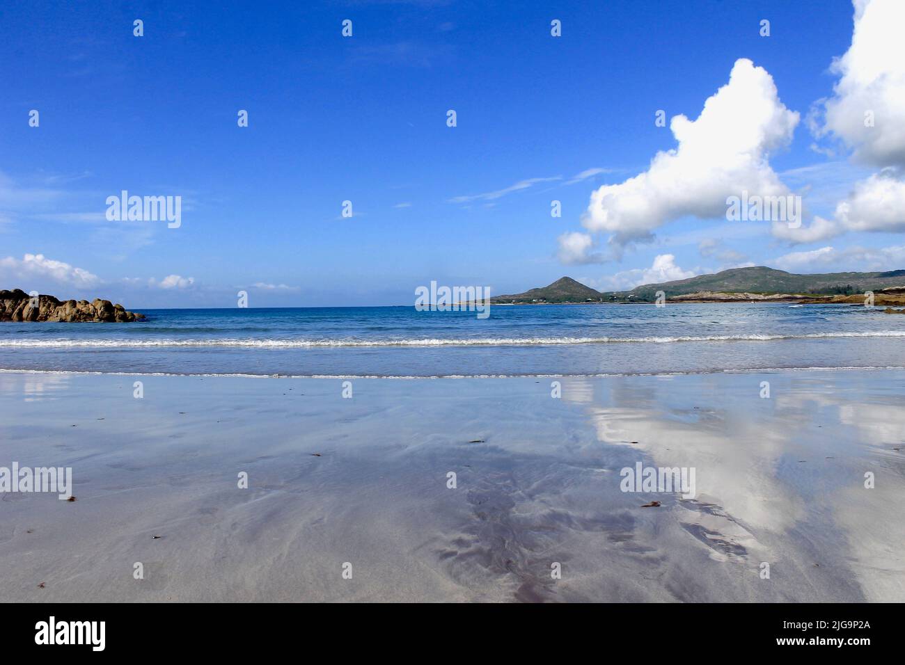 Sandy beach in County Kerry, Ireland Stock Photo - Alamy