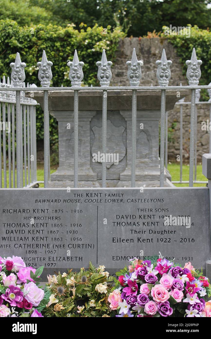 Fermoy family hi-res stock photography and images - Alamy