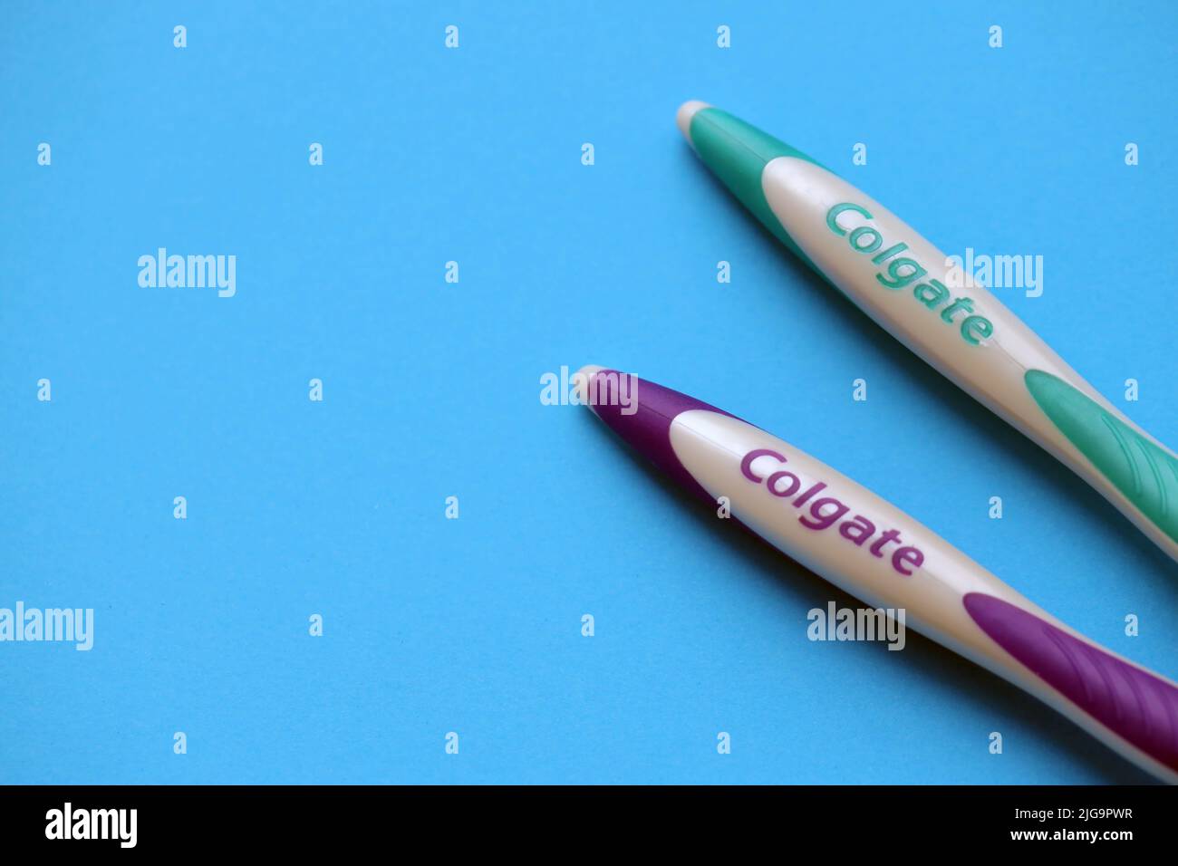 Full image toothpaste and toothbrush hi-res stock photography and ...