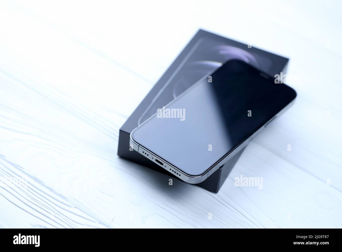 Iphone 12 pro max blue hi-res stock photography and images - Alamy