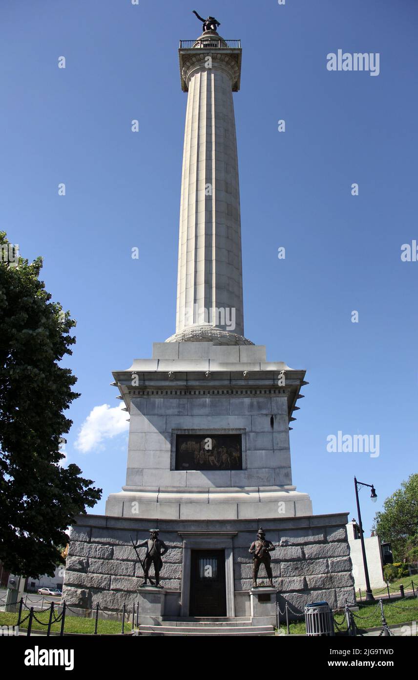 Battle Monument, commemorates the December 26, 1776 Battle of Trenton ...