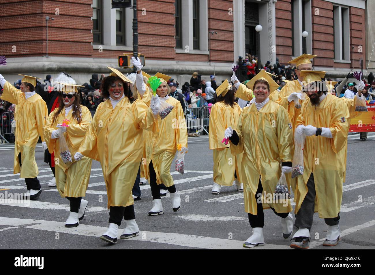 Macy's parade child hi-res stock photography and images - Alamy