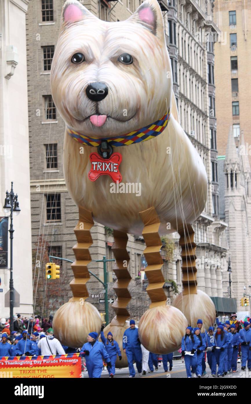 Balloons of the Macy's Thanksgiving Day Parade, NYC, USA Stock Photo ...