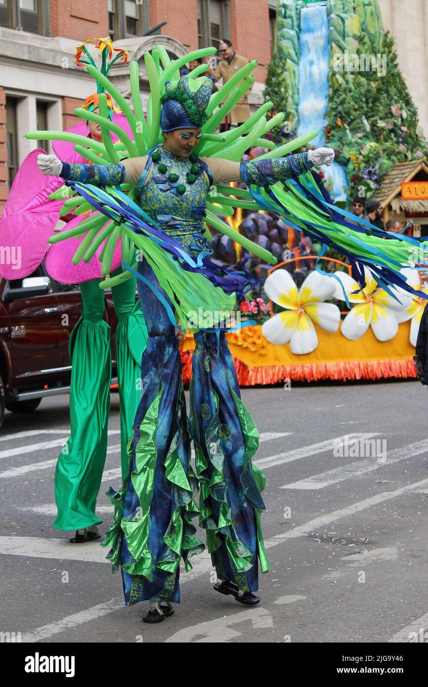 Balloons of the Macy's Thanksgiving Day Parade, NYC, USA Stock Photo ...