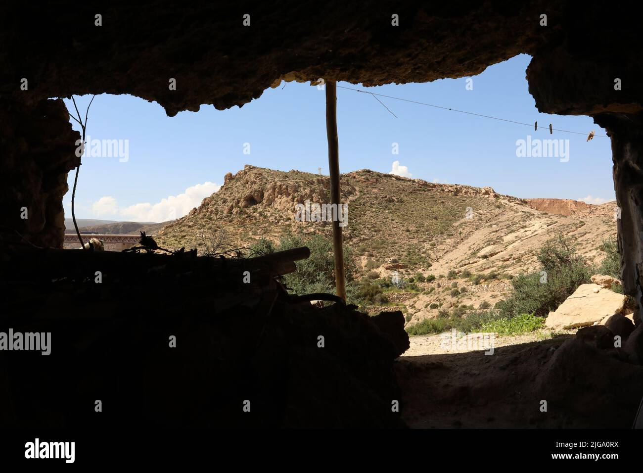 Natural rock cave hi-res stock photography and images - Alamy