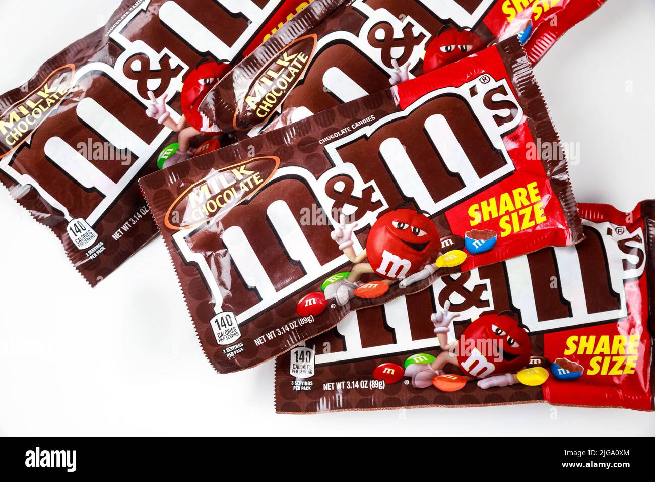 Share size hi-res stock photography and images - Alamy