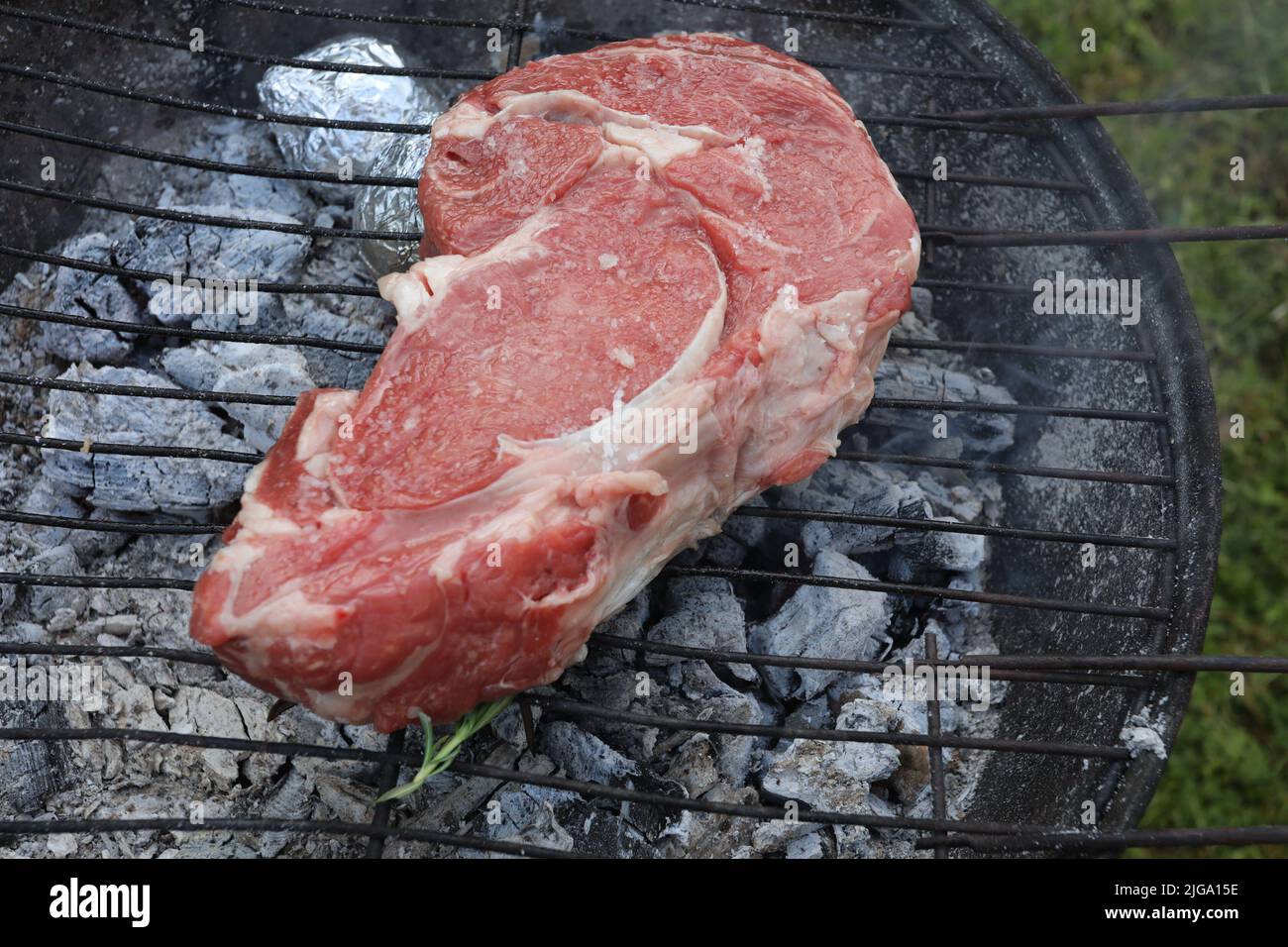 Black angus beef hand hi-res stock photography and images - Alamy
