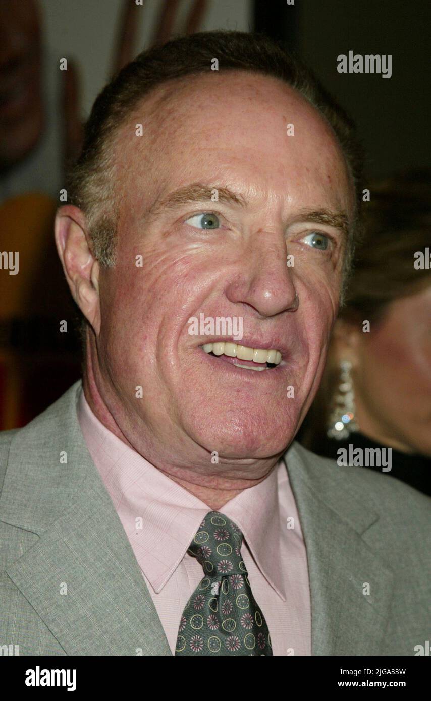 James Caan attends the world premiere of "Elf" at Loews Astor Plaza in ...