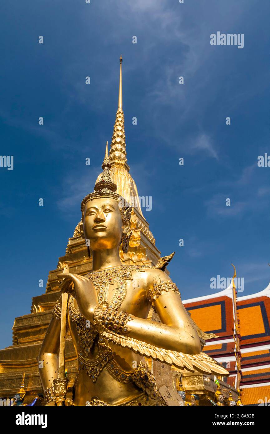 Wat Phra Kaew, Royal grand palace(emerald temple), Temple Emerald ...