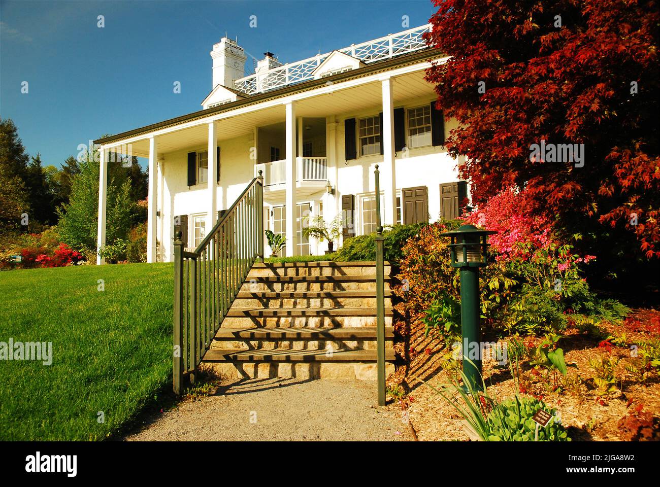 Katonah house hi-res stock photography and images - Alamy