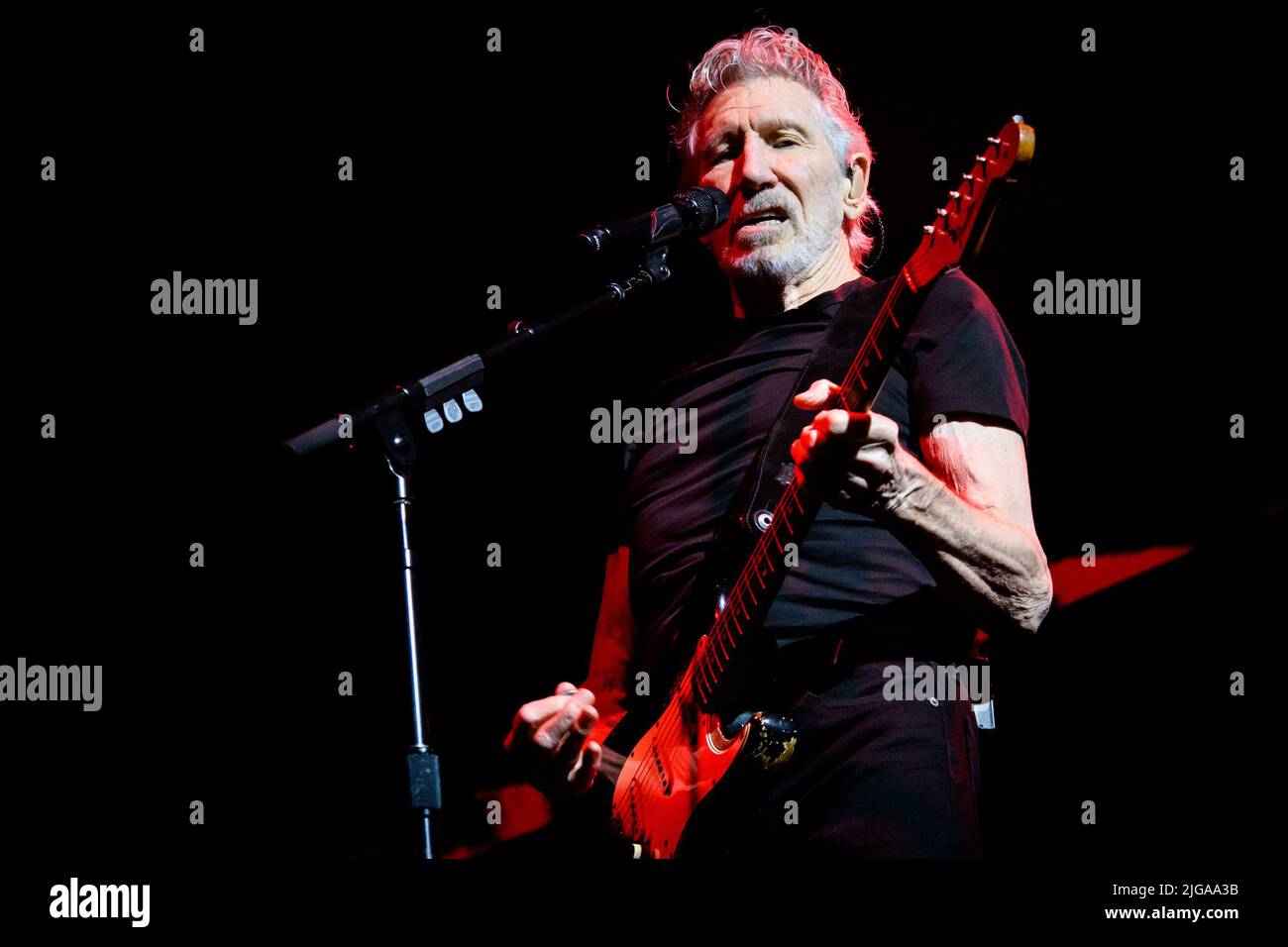 Toronto, Canada. 08th July, 2022. English musician, singer-songwriter ...