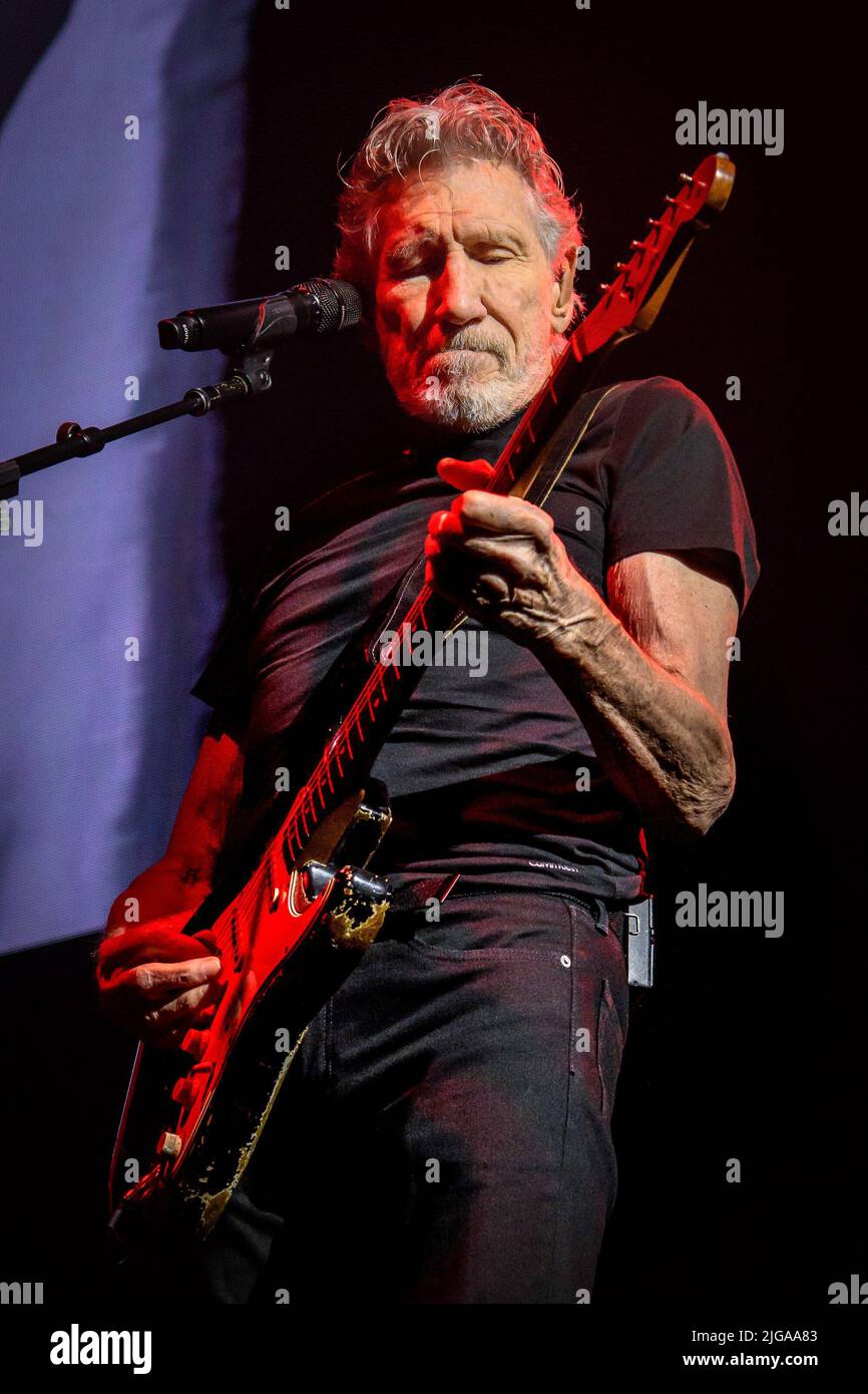 English musician, singer-songwriter, composer, and co-founder of the ...