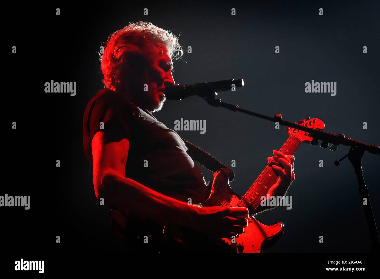 English musician, singer-songwriter, composer, and co-founder of the ...