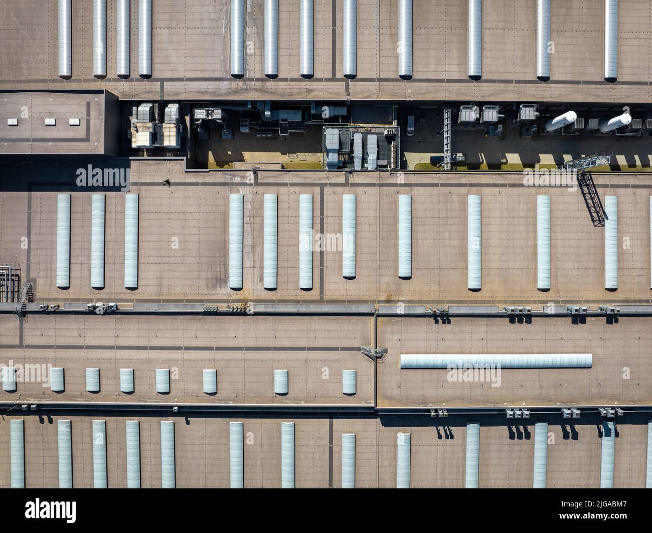 Factory rooftop hi-res stock photography and images - Alamy
