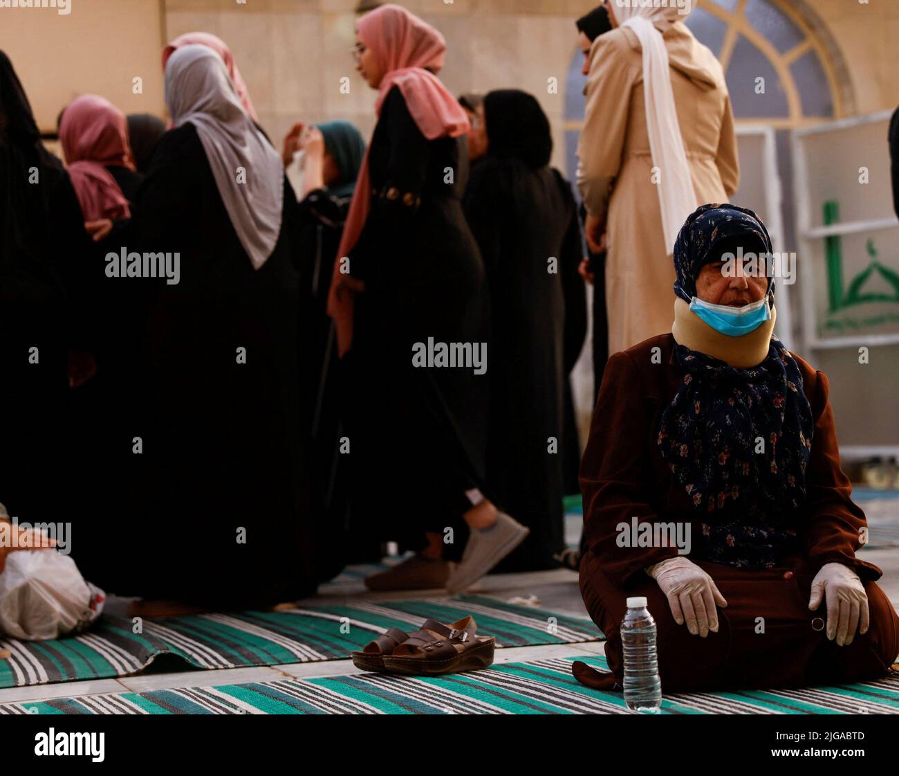 Abu hanifa mosque hi-res stock photography and images - Alamy