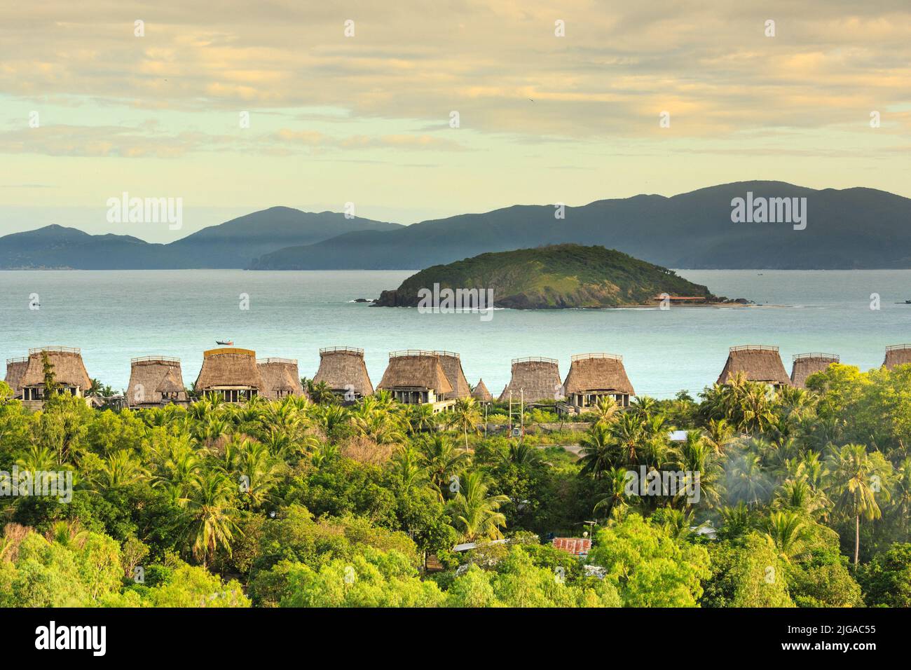 a luxury resort area is built in the form of model minority Rong ...