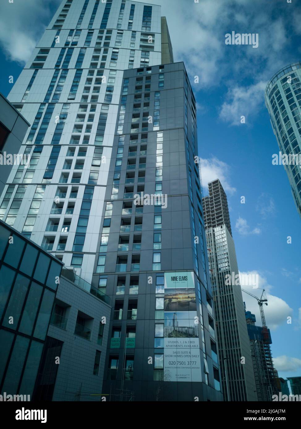 Nine elms tower 2021 hi-res stock photography and images - Alamy