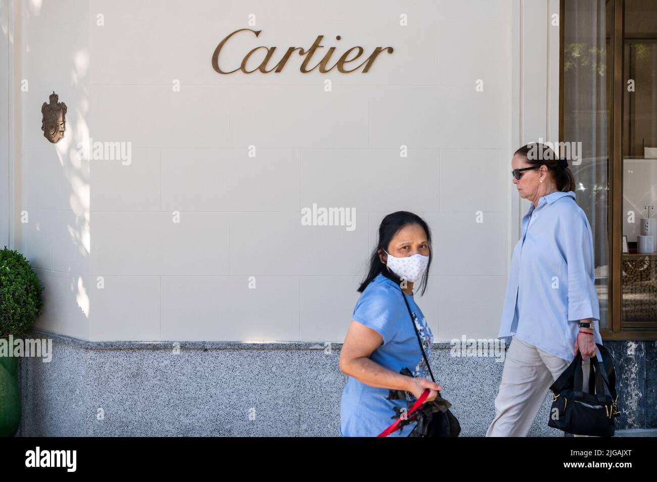 Cartier logo logos hi-res stock photography and images - Alamy