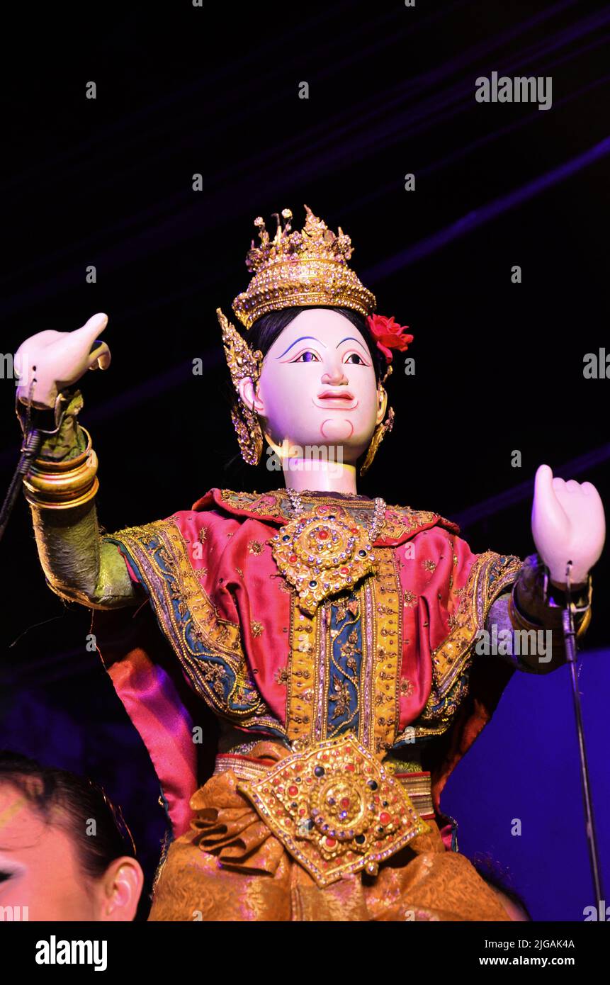 Thai professional puppeteer or Puppet master manipulate playing acting ...