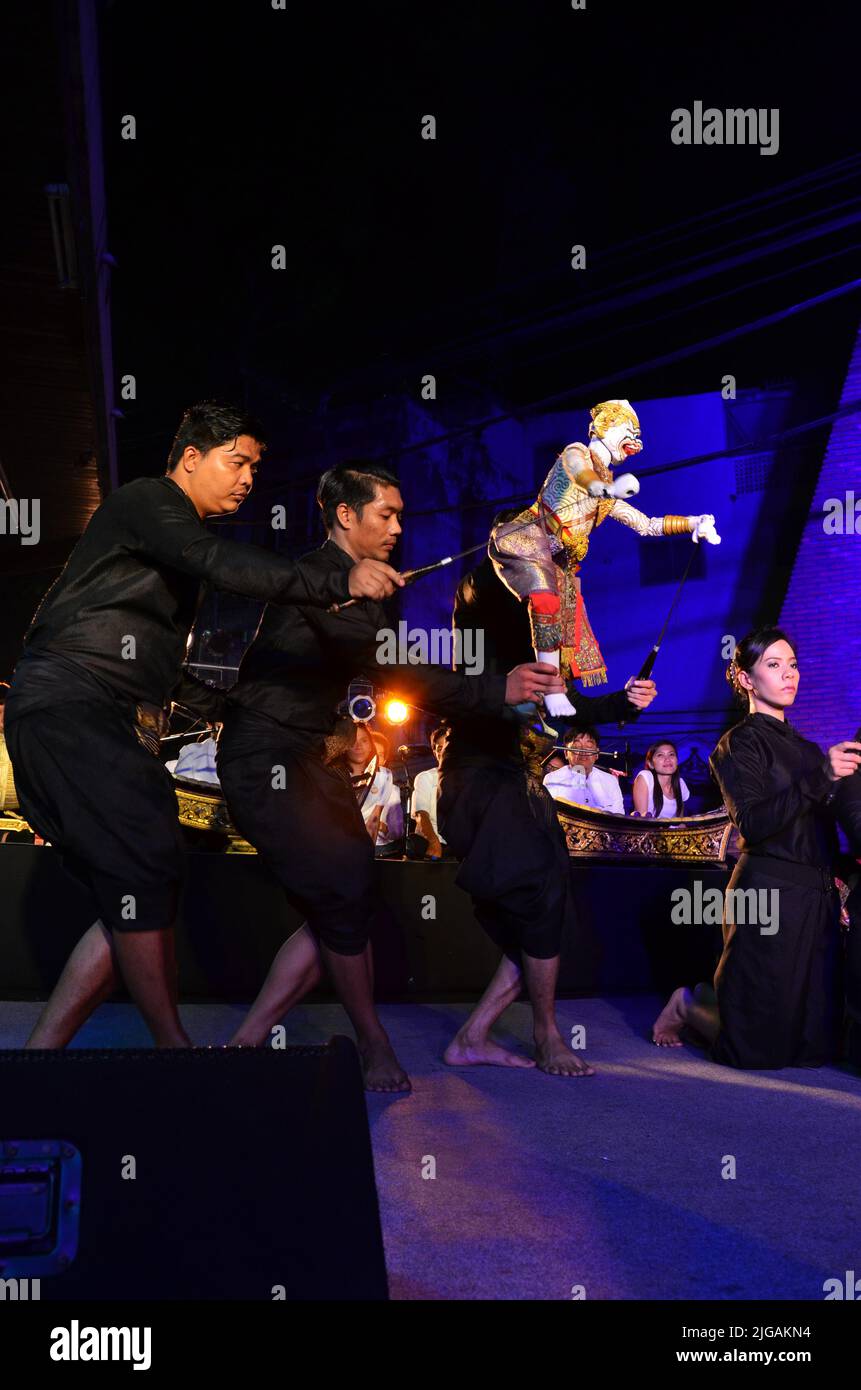 Siam marionette hi-res stock photography and images - Alamy