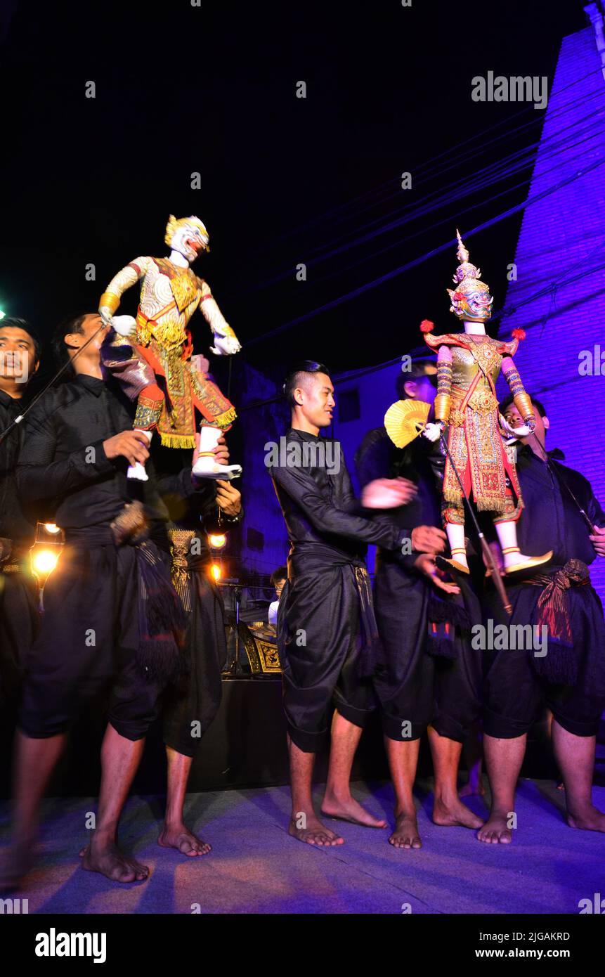 Thai professional puppeteer or Puppet master manipulate playing acting ...