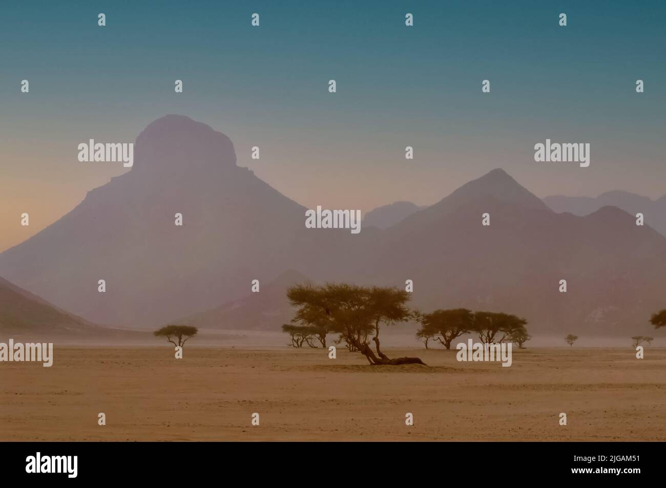 Hoggar mountains in the central Sahara in southern Algeria Stock Photo ...