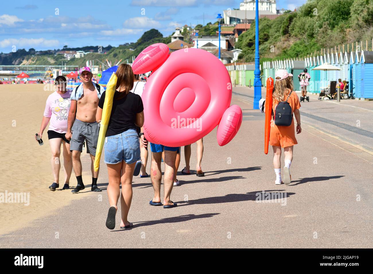 Flamingo inflatable beach uk hi-res stock photography and images - Alamy