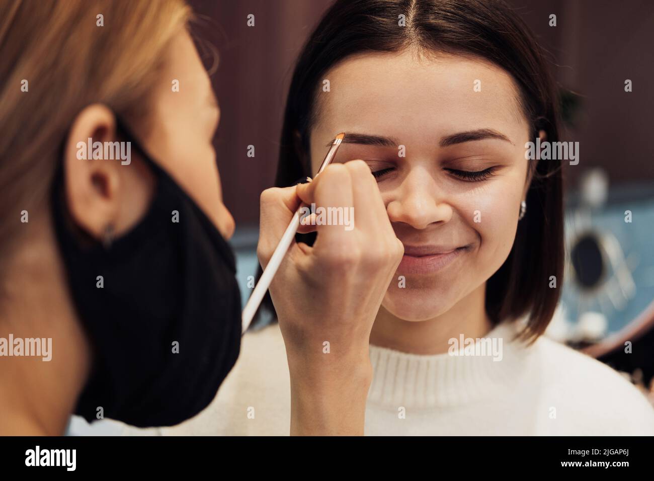Brow master hi-res stock photography and images - Alamy