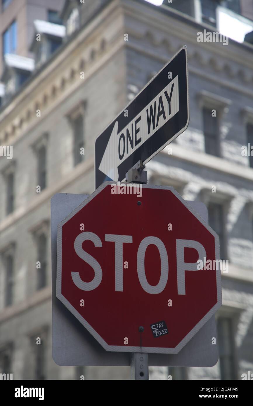 Stop sign city hi-res stock photography and images - Alamy