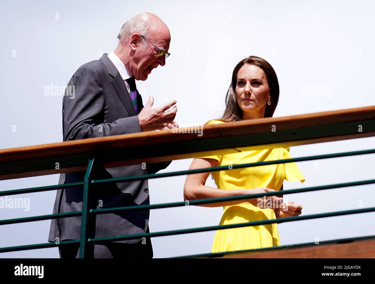 The Duchess of Cambridge crosses the bridge with AELTC chairman Ian ...