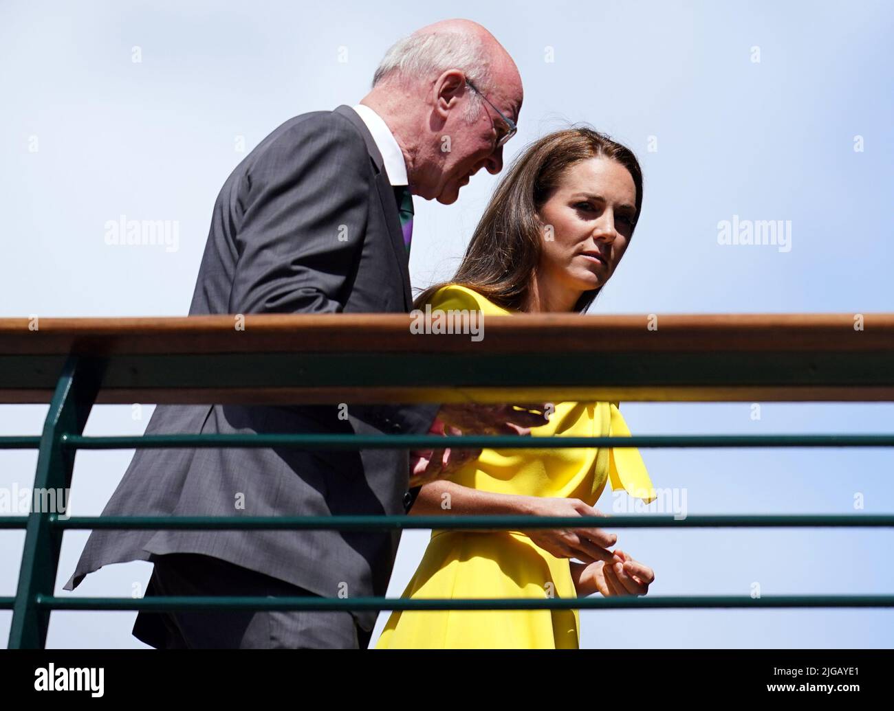 The Duchess of Cambridge crosses the bridge with AELTC chairman Ian ...