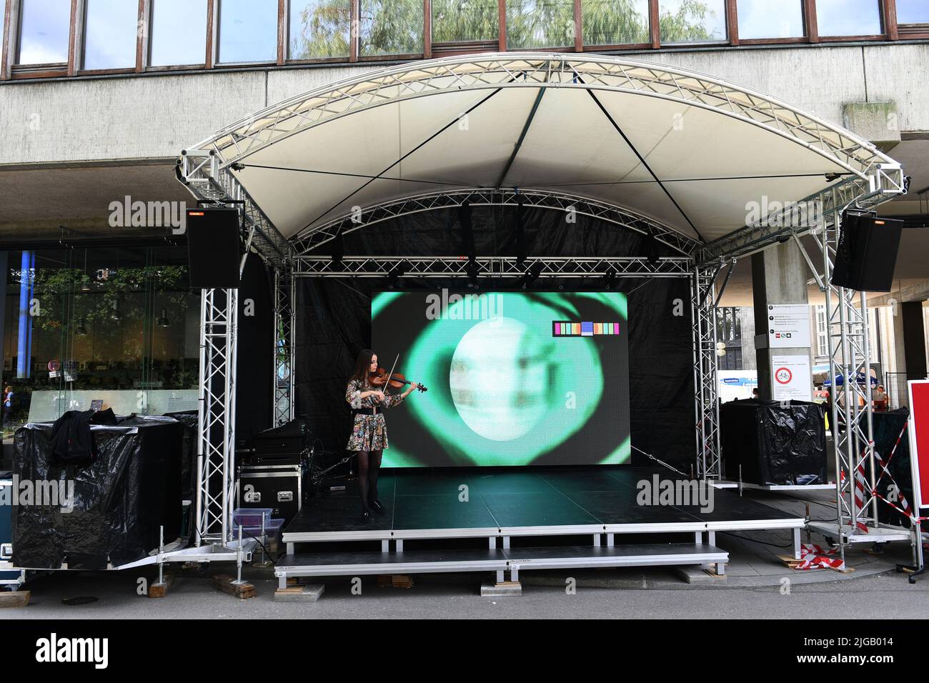 Munich, Germany. 09th July, 2022. Violinist Beatrix Loew-Beer performs ...