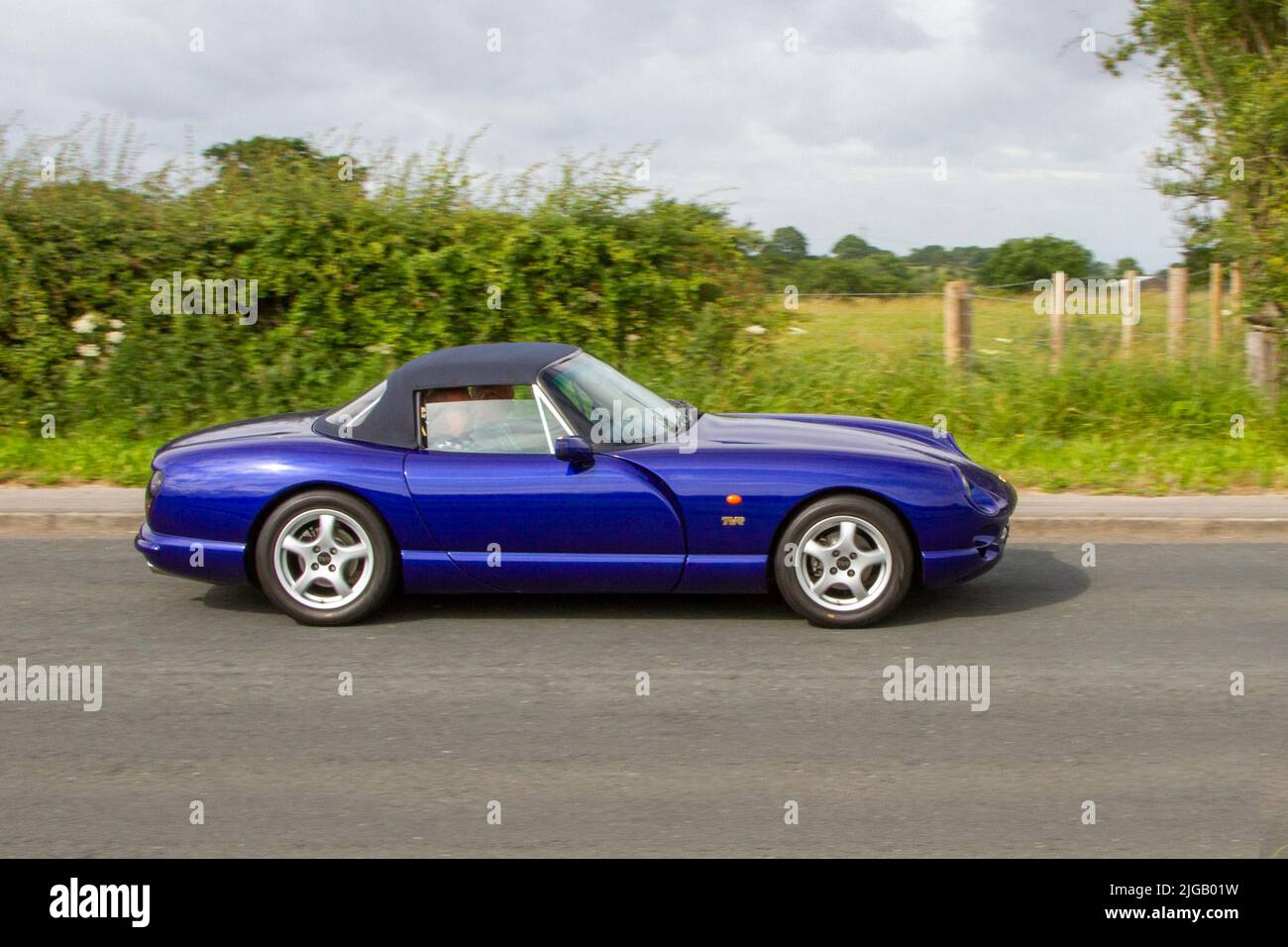 Blue tvr chimaera cars hi-res stock photography and images - Alamy