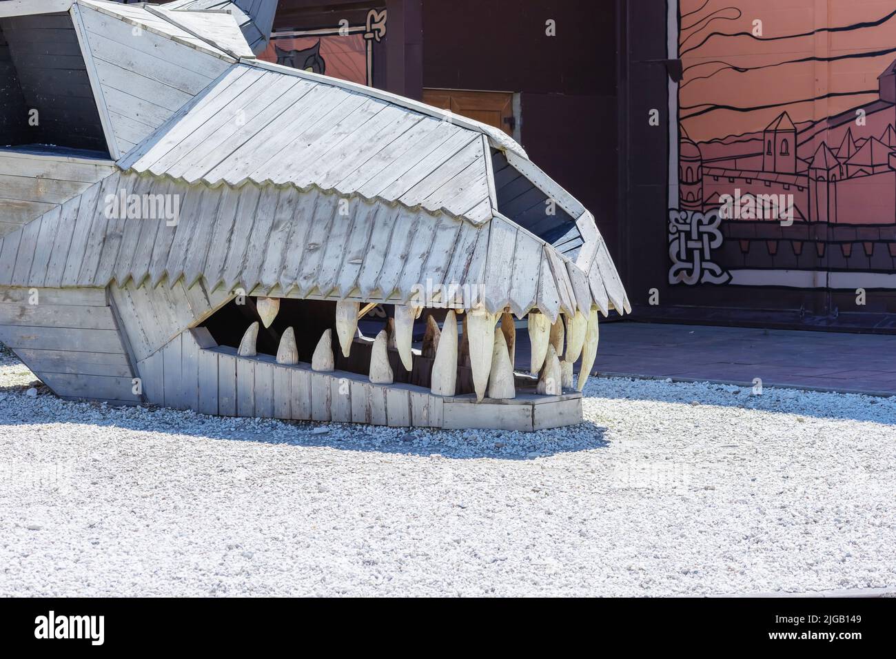 Russia, Sochi 14.05.2022. Giant wooden skull of toothy dragon on a ...