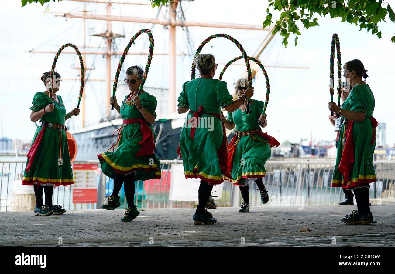 Dancers from the Oyster Girls Morris Dancers perform on The Hard in ...