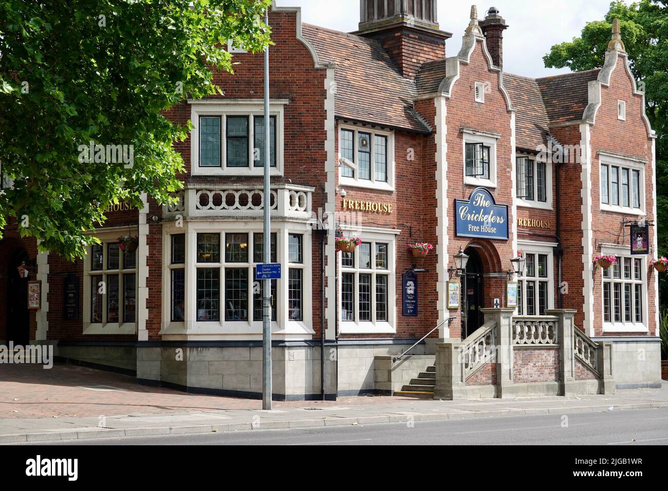 Ipswich the cricketers pub hi-res stock photography and images - Alamy