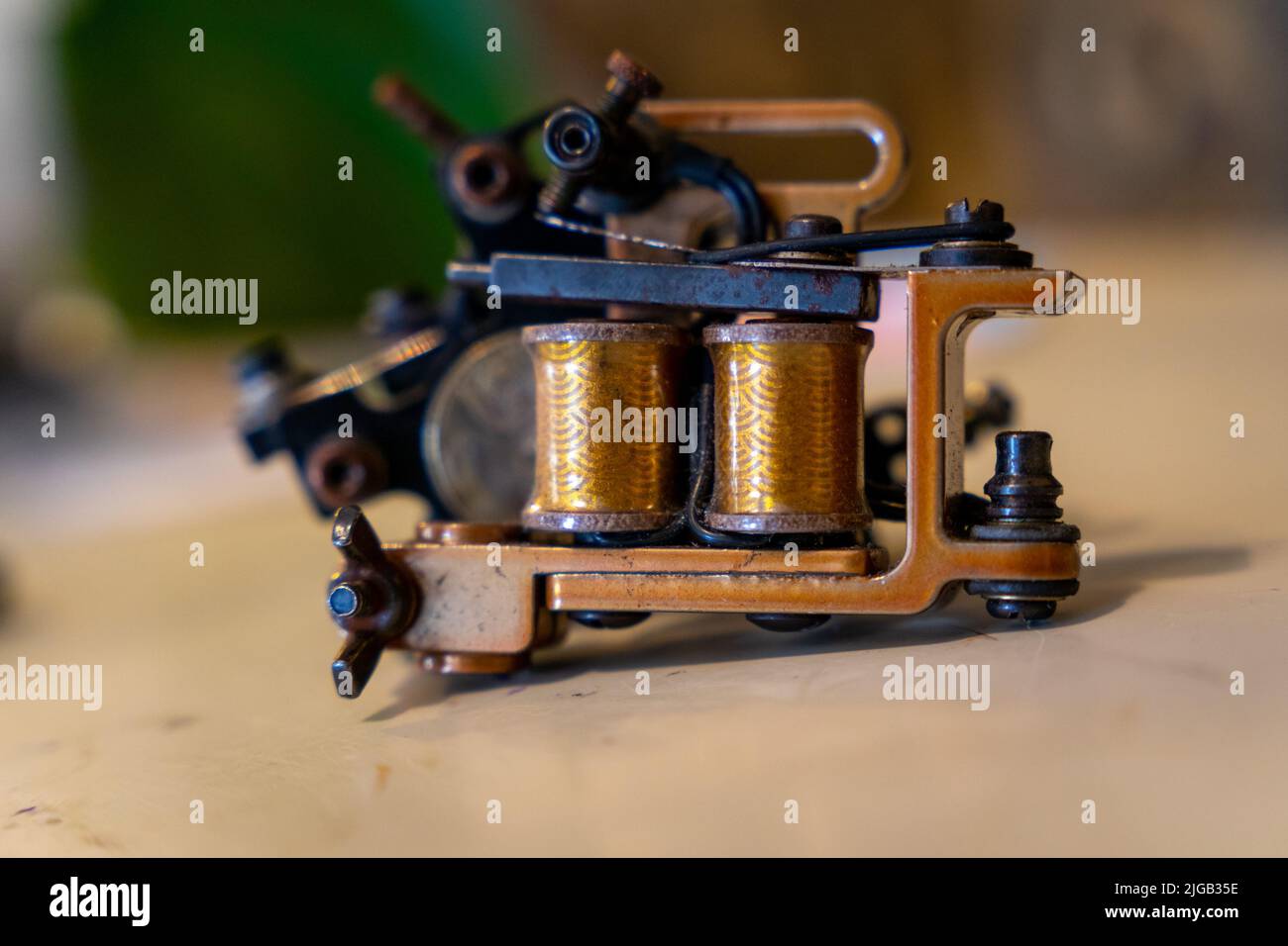 Tattoo machine hi-res stock photography and images - Alamy