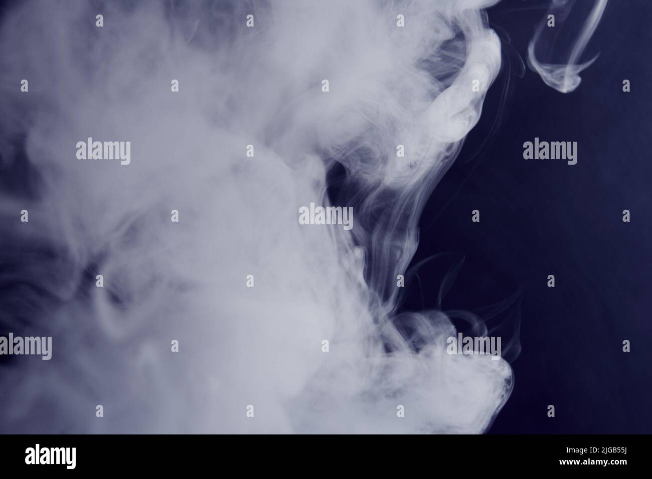 Grey smoke hi-res stock photography and images - Alamy