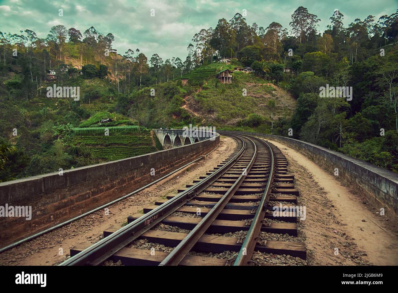 The Nine Arches Bridge is one of the iconic bridges in Sri Lanka Stock ...