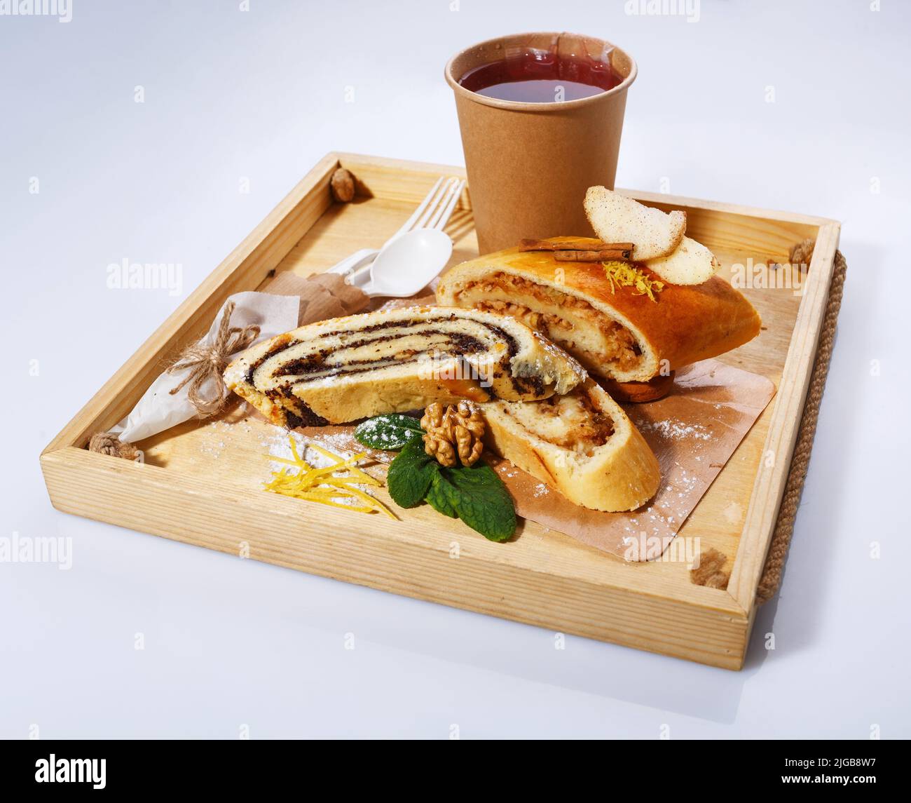 Apple strudel poppy hi-res stock photography and images - Alamy