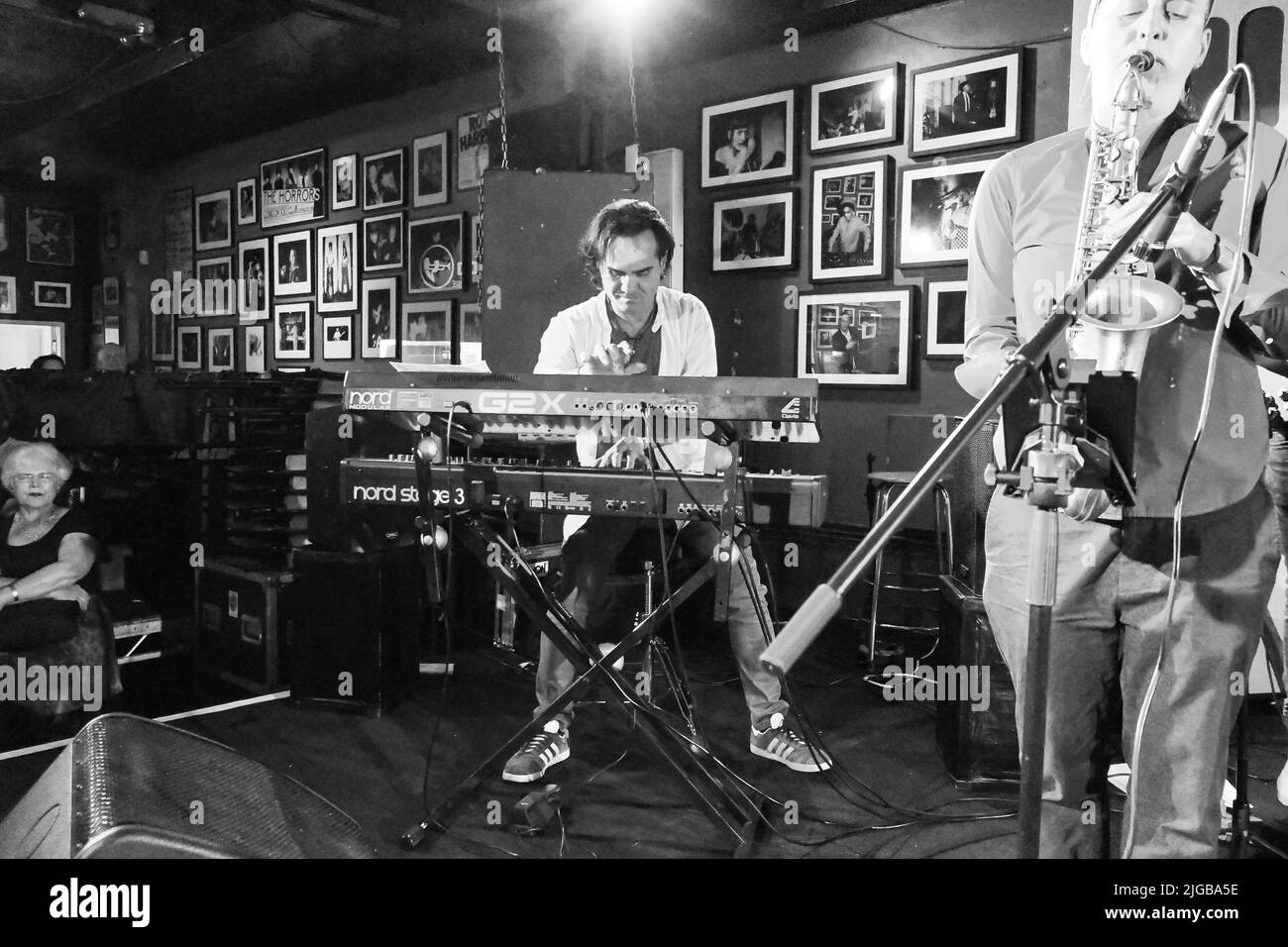 Decks dj Black and White Stock Photos & Images - Alamy