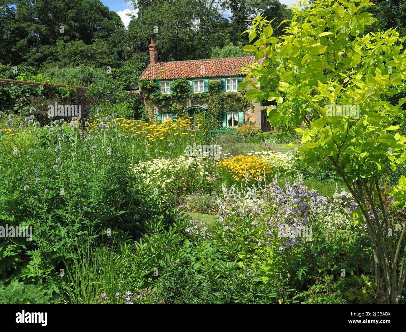 Hoveton hall walled garden hi-res stock photography and images - Alamy