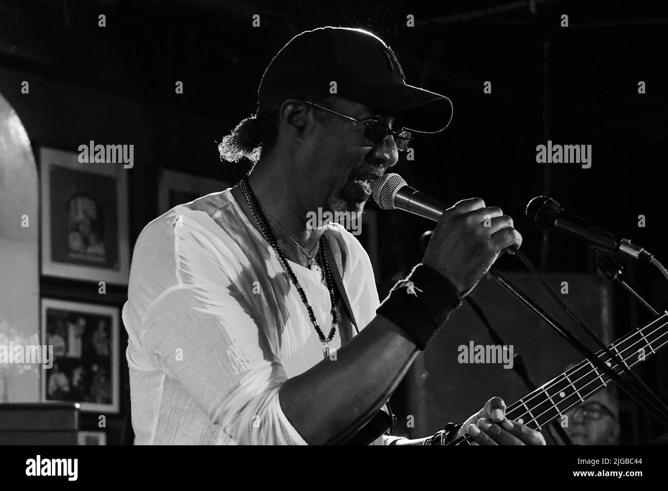 Uk 100 Black and White Stock Photos & Images - Alamy