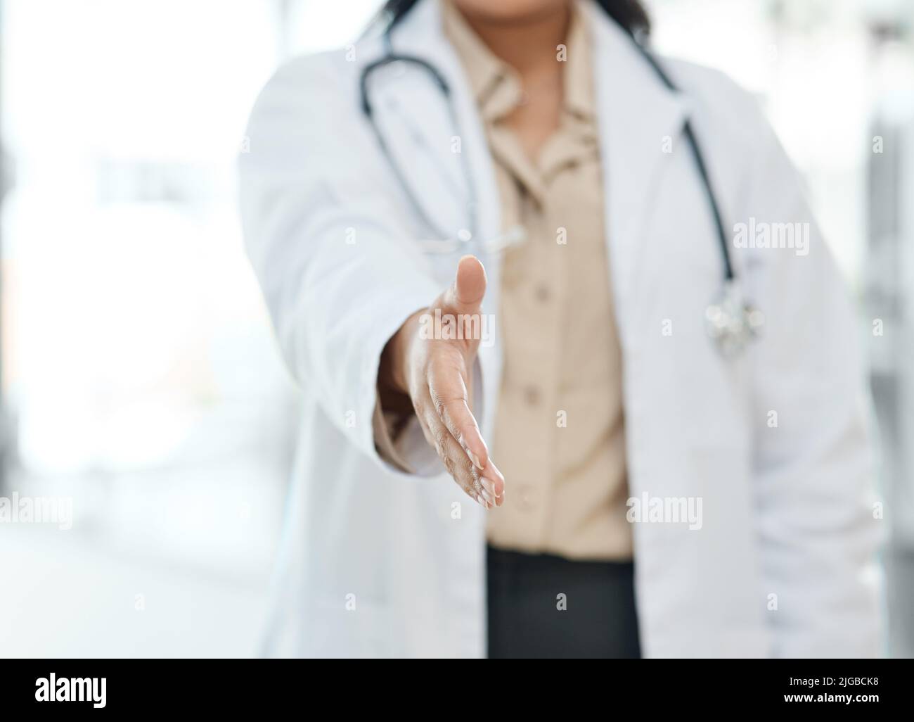 Hand handshake hi hi-res stock photography and images - Alamy