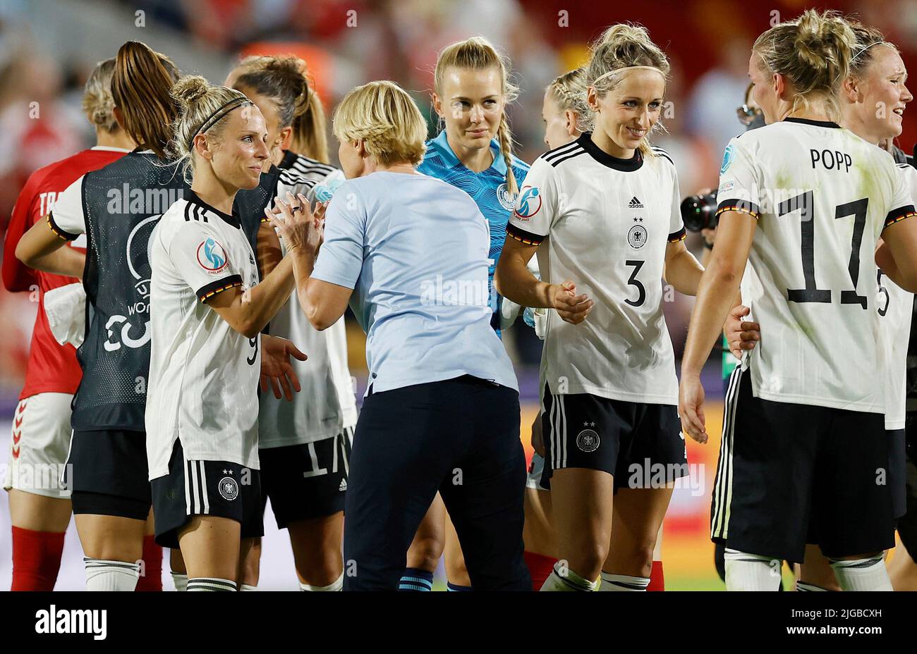 firo: 08.07.2022 football: EM Euro 2022 women: women Germany - Denmark ...