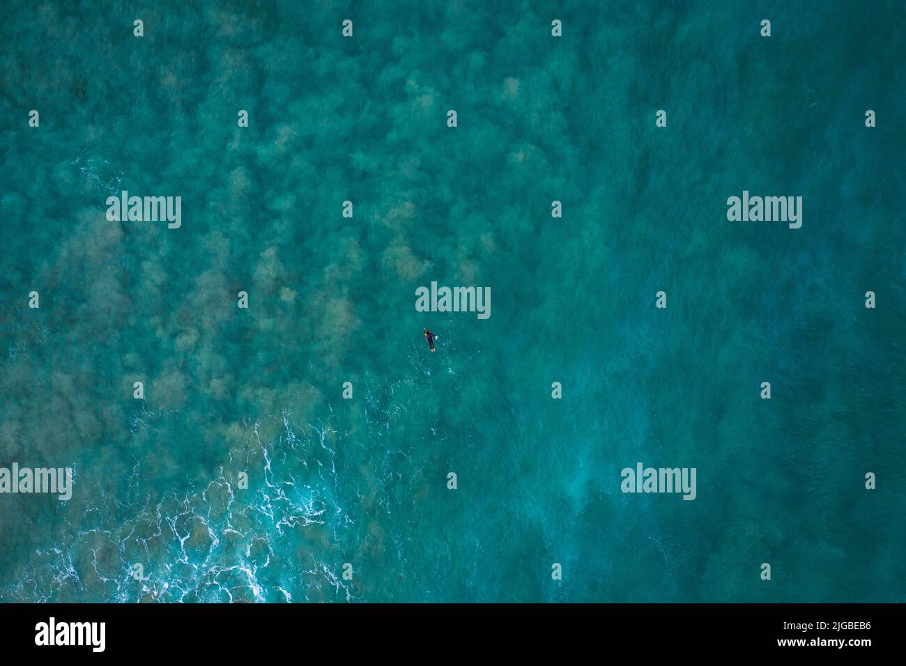 Overhead wave surfer hi-res stock photography and images - Alamy